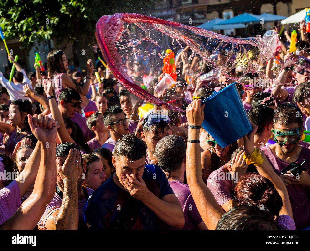 Batalla del vino hi-res stock photography and images - Alamy
