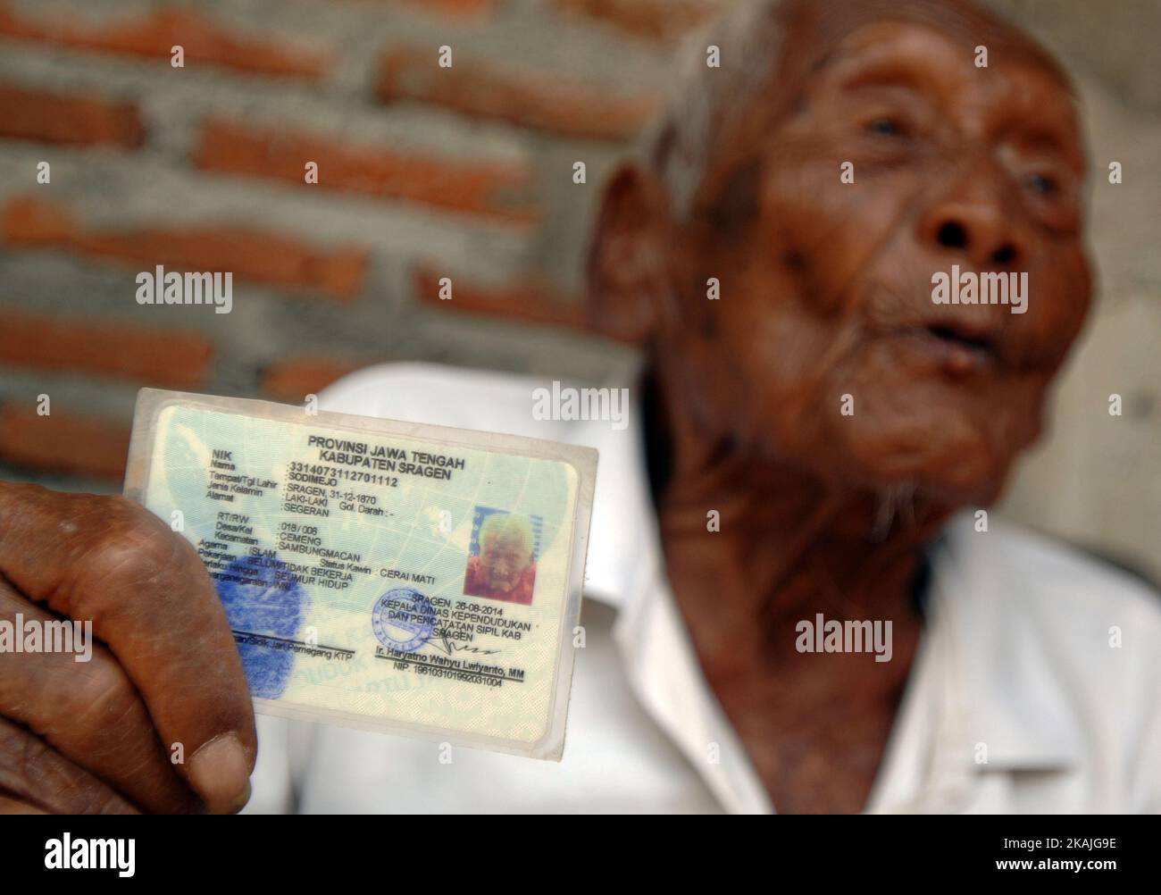 An Indonesian man, named Mbah Gotho, claimed to be 146 years old, is ...