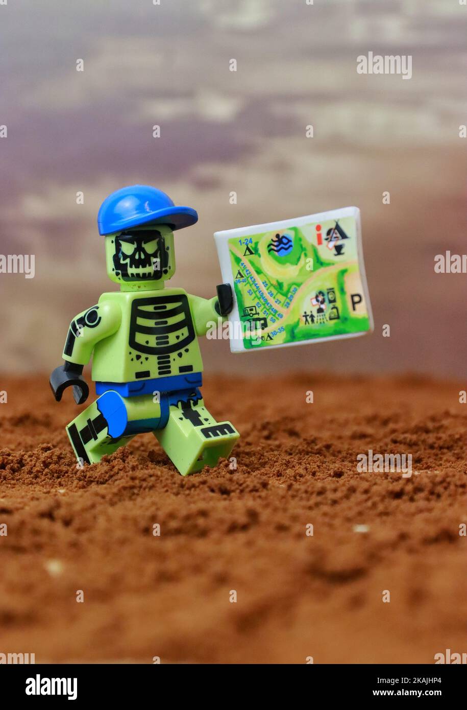 Zombie cartoon character hi-res stock photography and images - Alamy