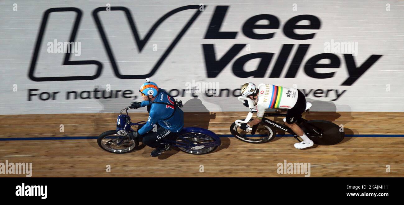 Pacer Michel Vaarten(BEL) (The Chief) with Sir Bradley Wiggins (GBR ...