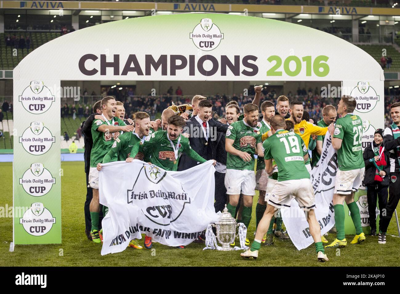 Irish cup final aviva stadium hi-res stock photography and images - Alamy