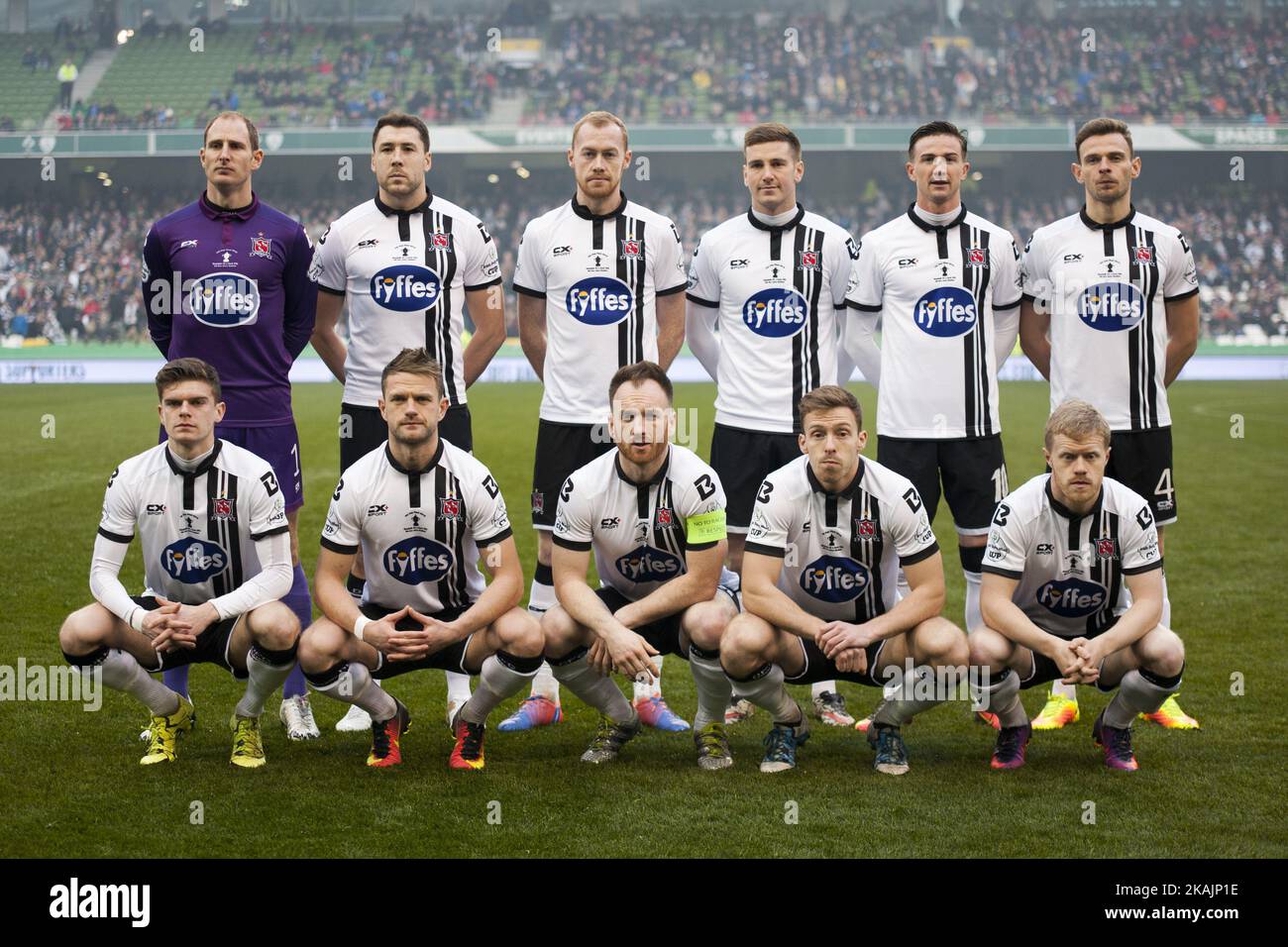 Irish soccer team photo hi-res stock photography and images - Alamy