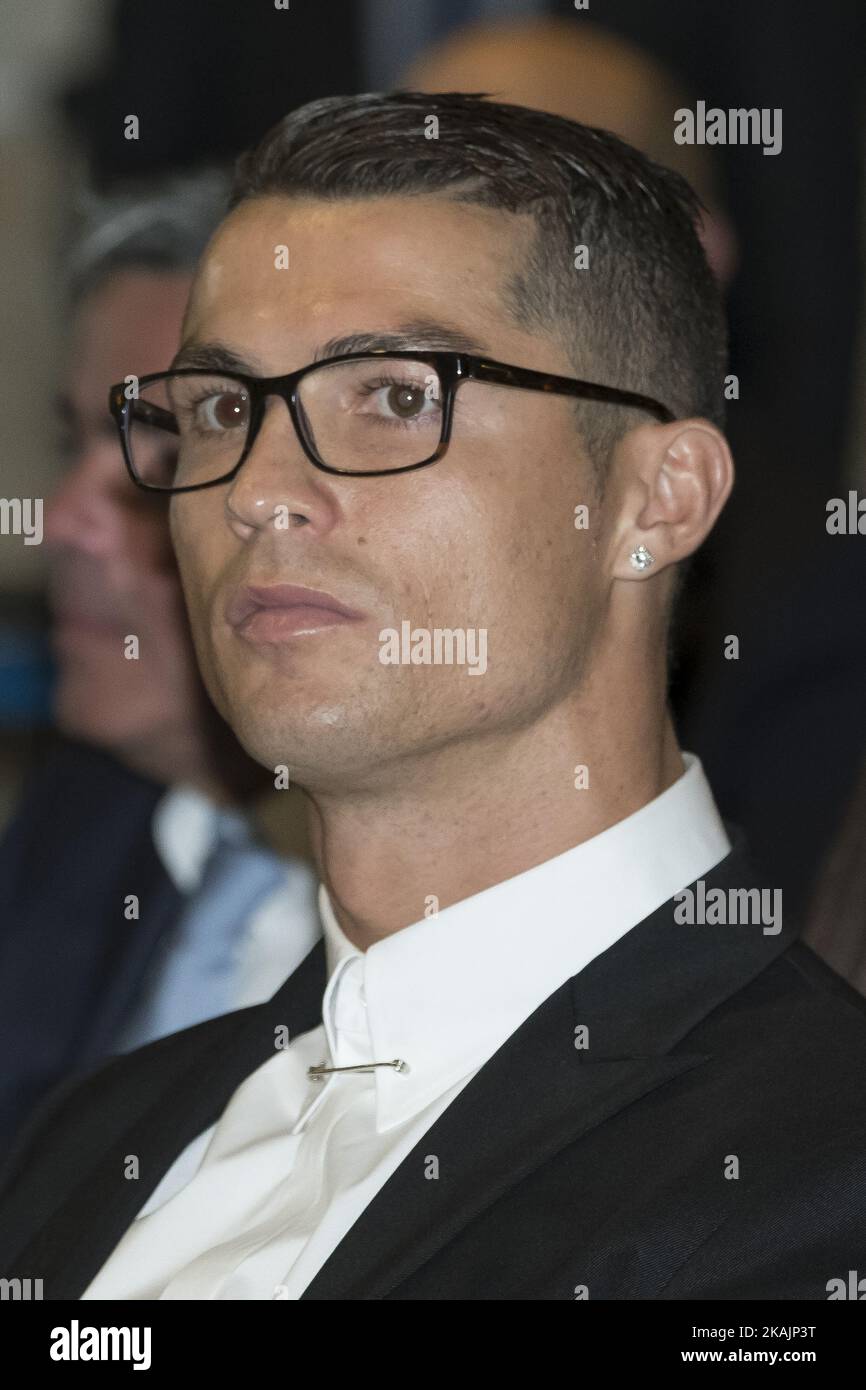 Cristiano ronaldo 7 real madrid hi-res stock photography and images - Alamy