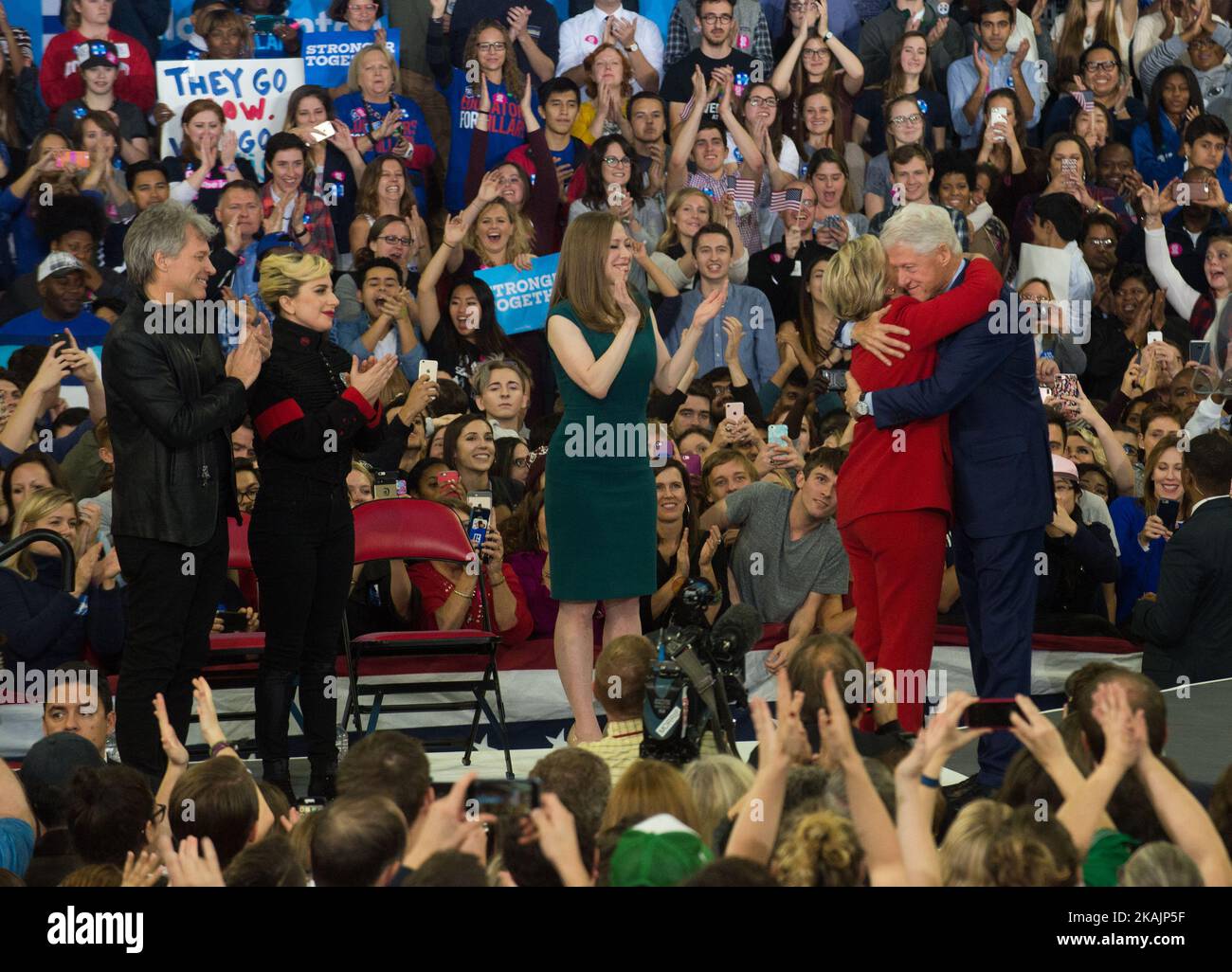 2016 jon bon jovi hi-res stock photography and images - Alamy