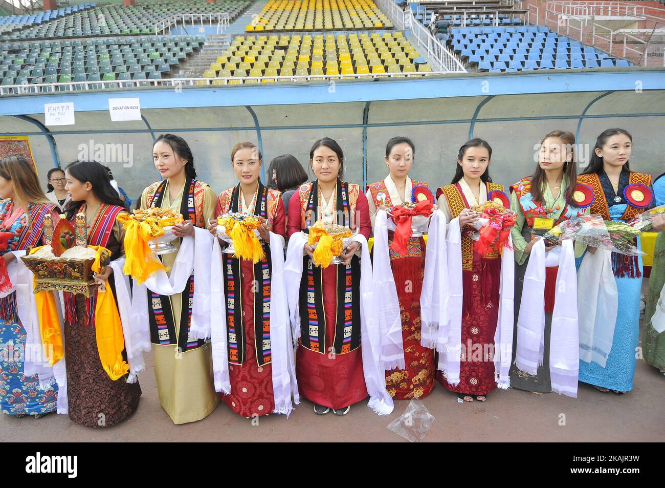 Nepalese Buddhist devotees hold offering during World's largest Thangka ...