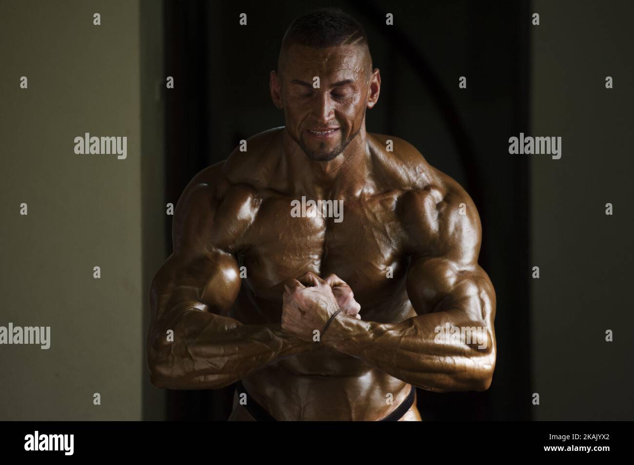 Bodybuilding Backstage perform during a Bodybuilding competition ...