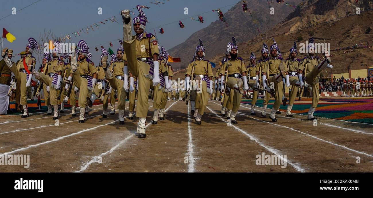 People passing out things at parade hi-res stock photography and images ...