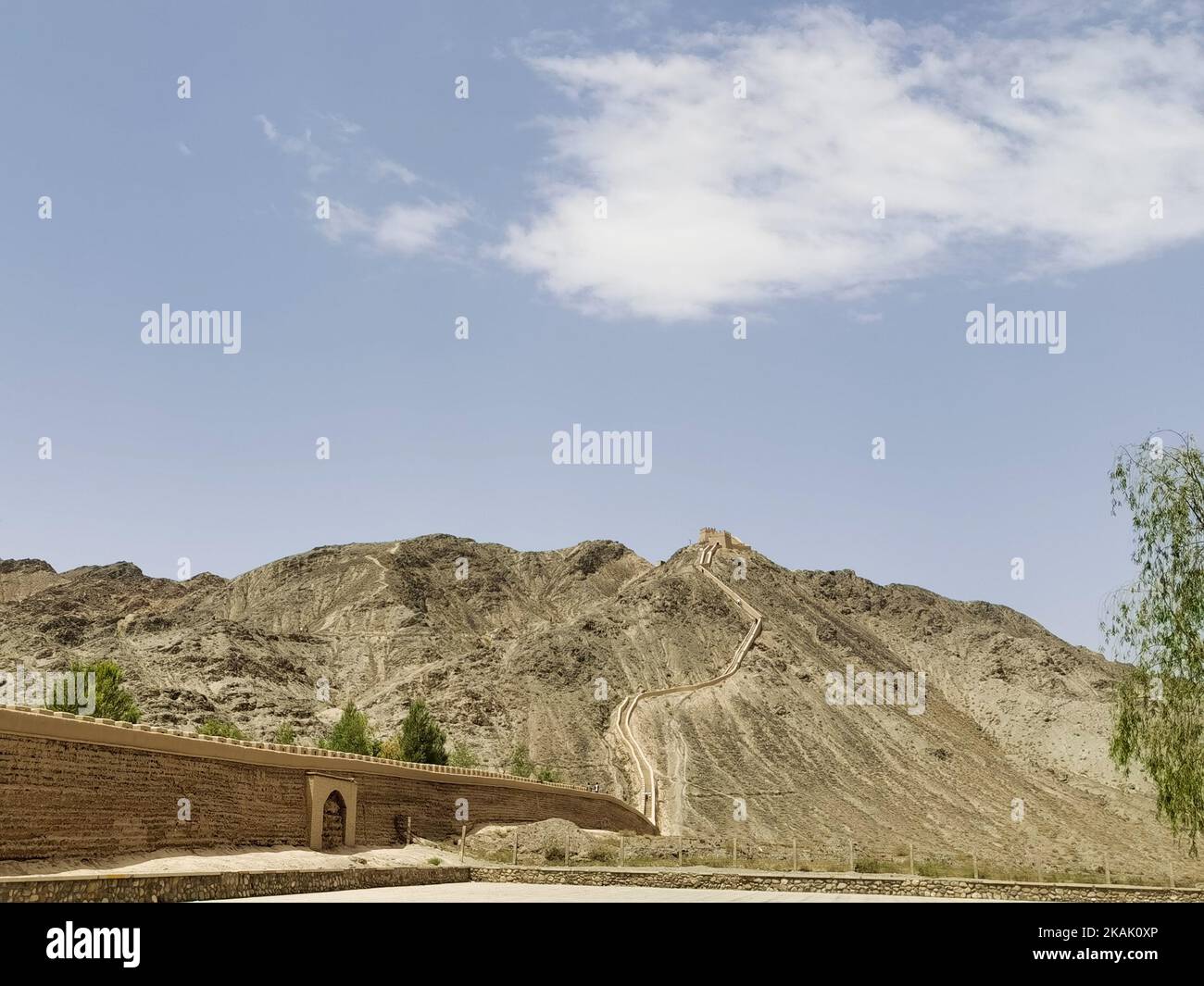 A stunning view from the magnificent Wall of China Stock Photo - Alamy