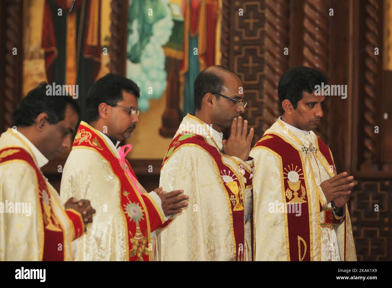 General pope indians hi-res stock photography and images - Alamy