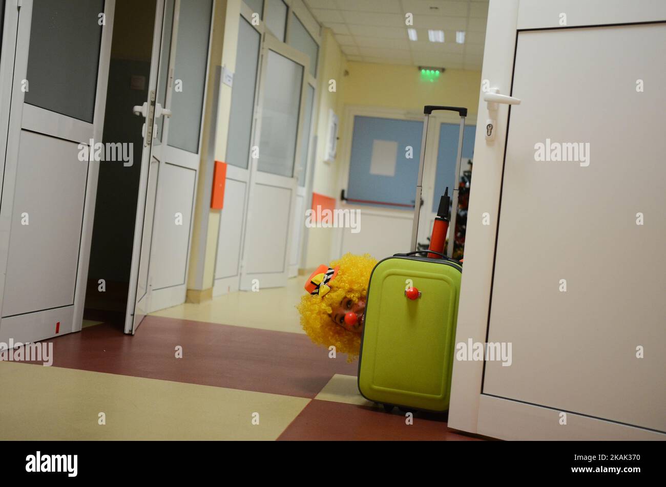 Kids hospital friends family hi-res stock photography and images - Alamy