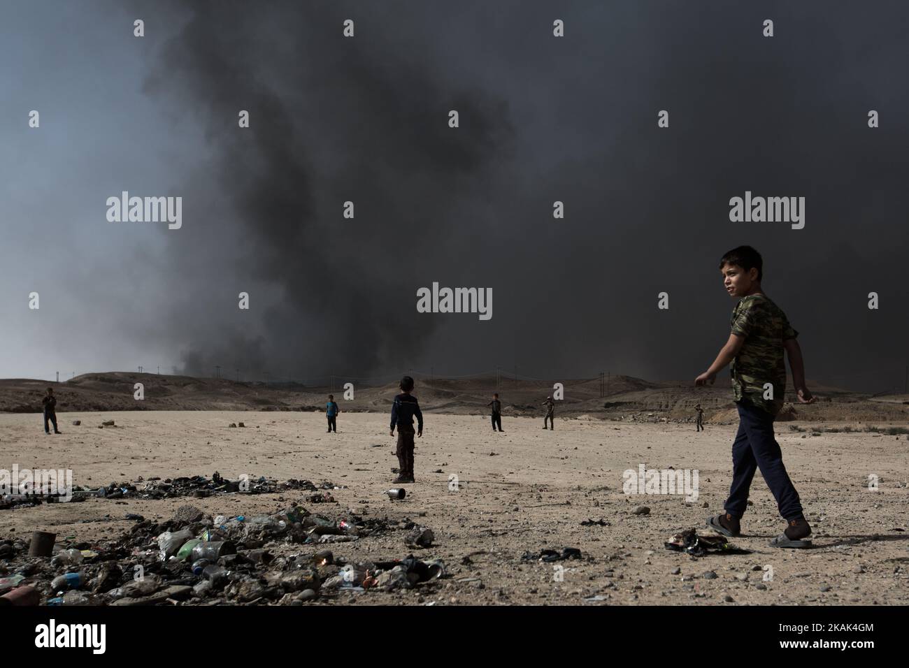 Qayyarah fire hi-res stock photography and images - Alamy