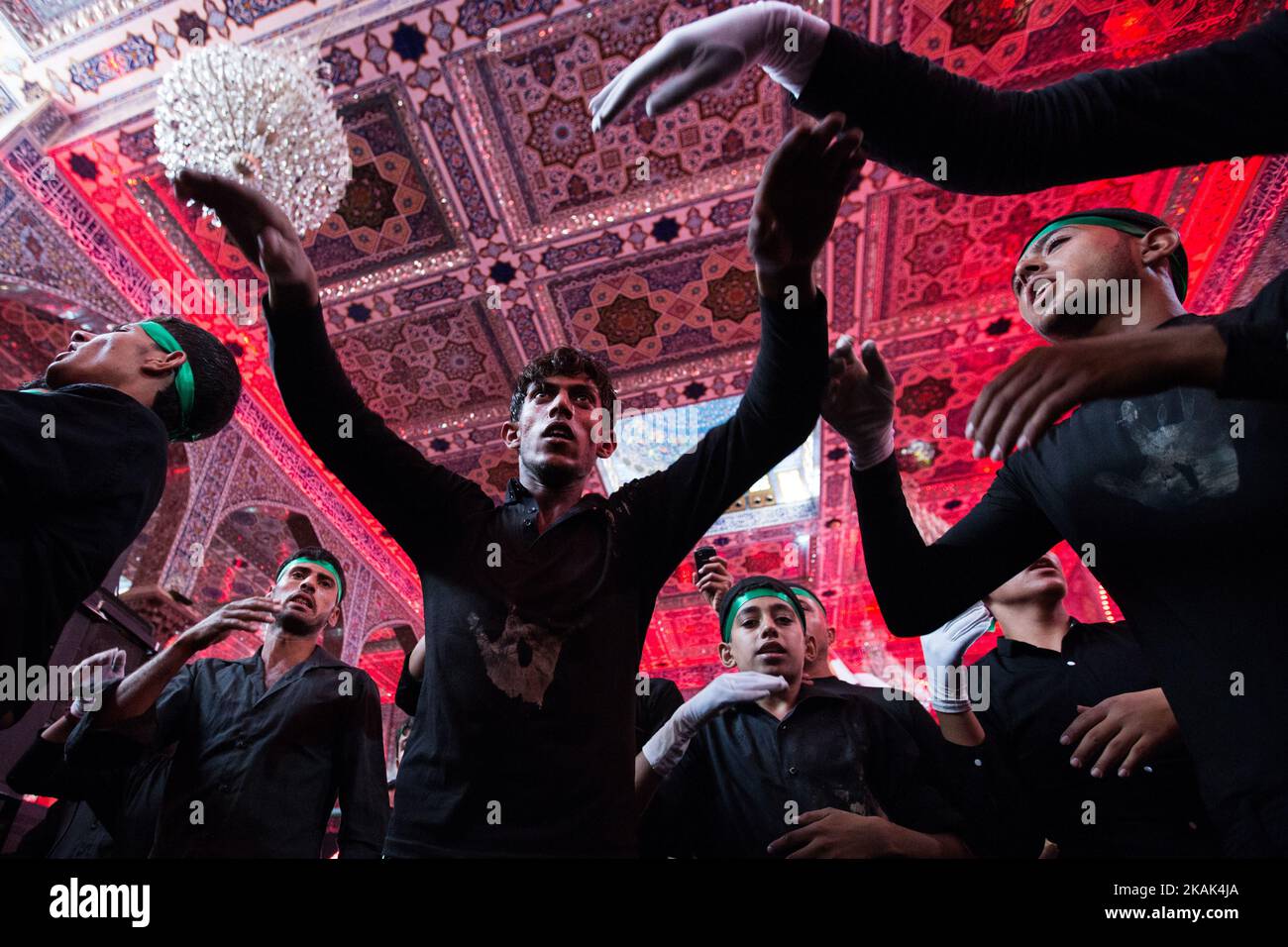 Imam hussain shrine karbala hi-res stock photography and images - Alamy