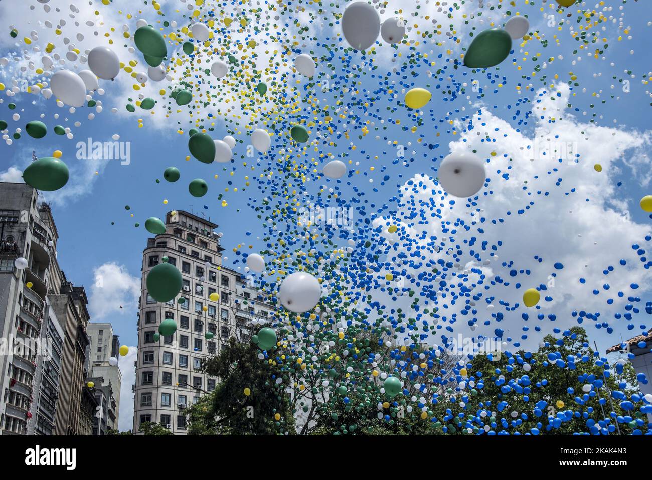 Balloons in sao paulo hi-res stock photography and images - Alamy