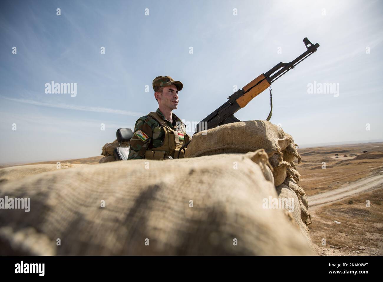 Members of the iraqi army and police hi-res stock photography and ...
