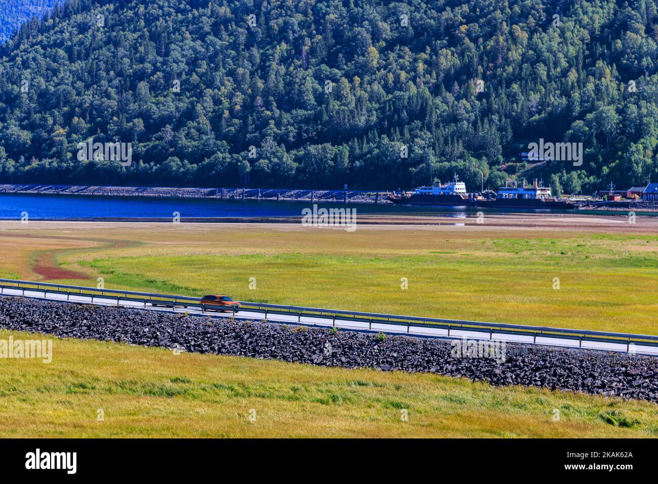 Lake tinn norway hi-res stock photography and images - Alamy