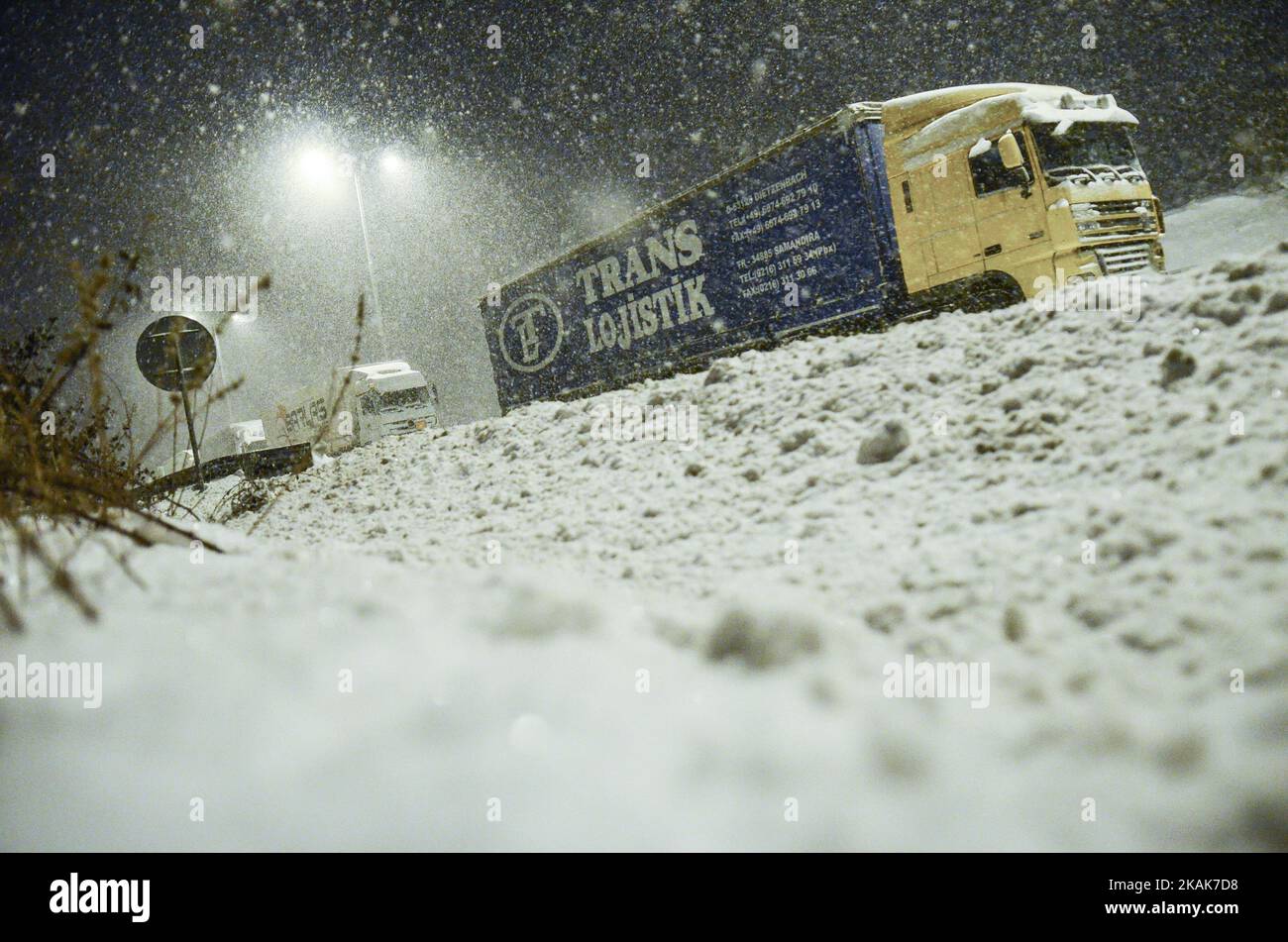Kapitan andreevo border crossing point hi-res stock photography and ...