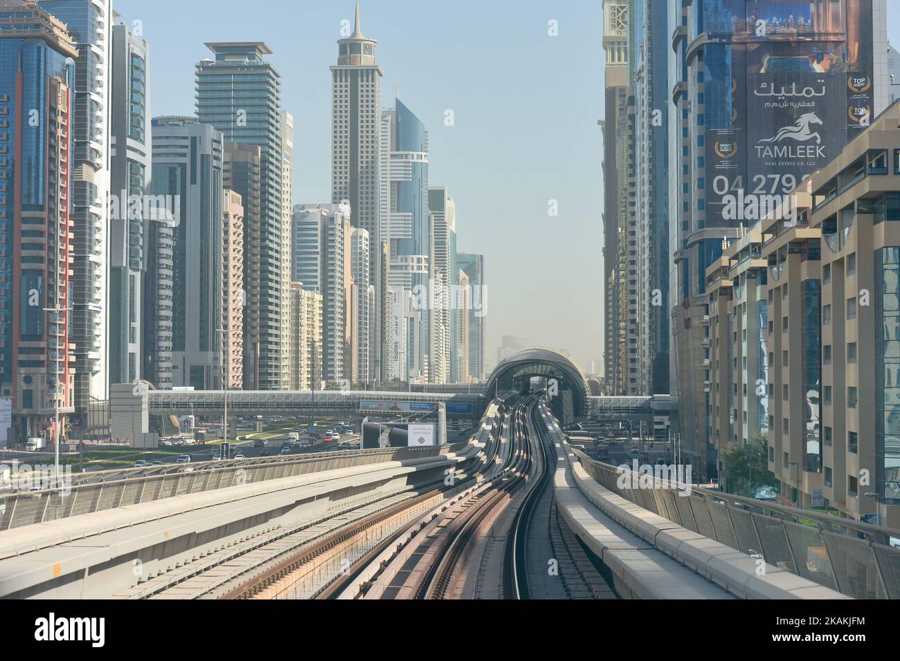 Dubai rapid transit rail hi-res stock photography and images - Alamy