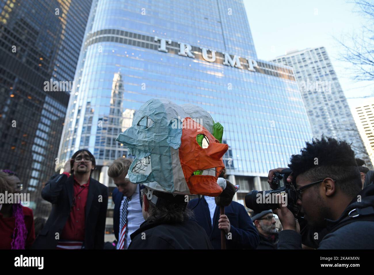 Mooning hi-res stock photography and images - Alamy