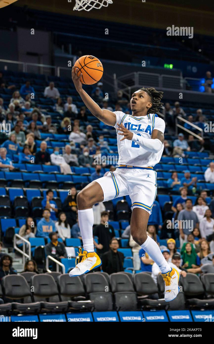 UCLA Bruins guard Dylan Andrews (2) scores on a layup during a NCAA men ...