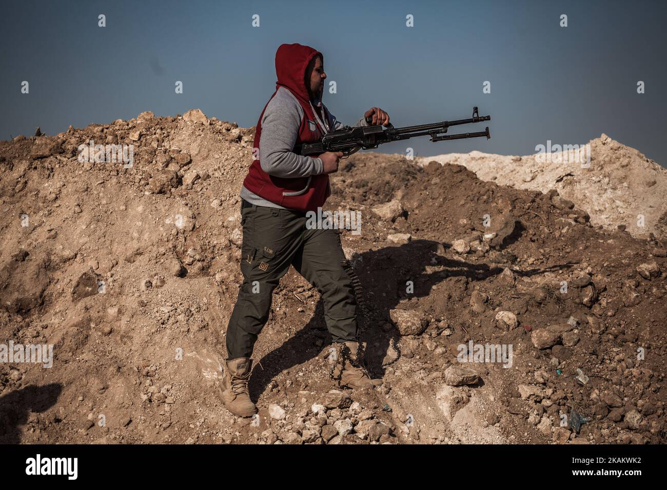 Iraqi Federal Police forces on the third day of a new offensive to ...