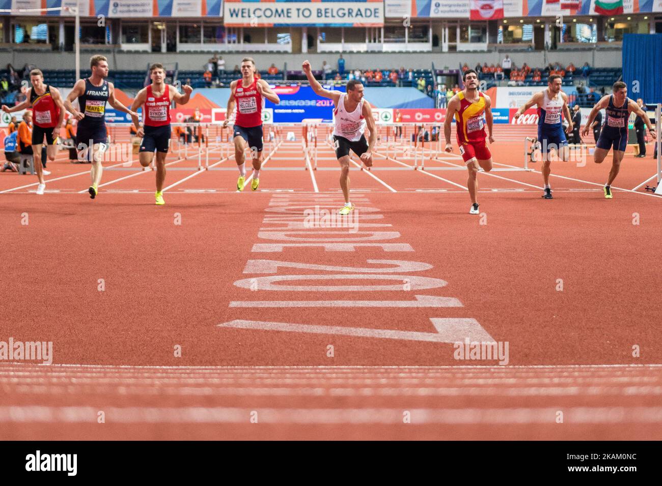 Women 60 hurdles hi-res stock photography and images - Alamy