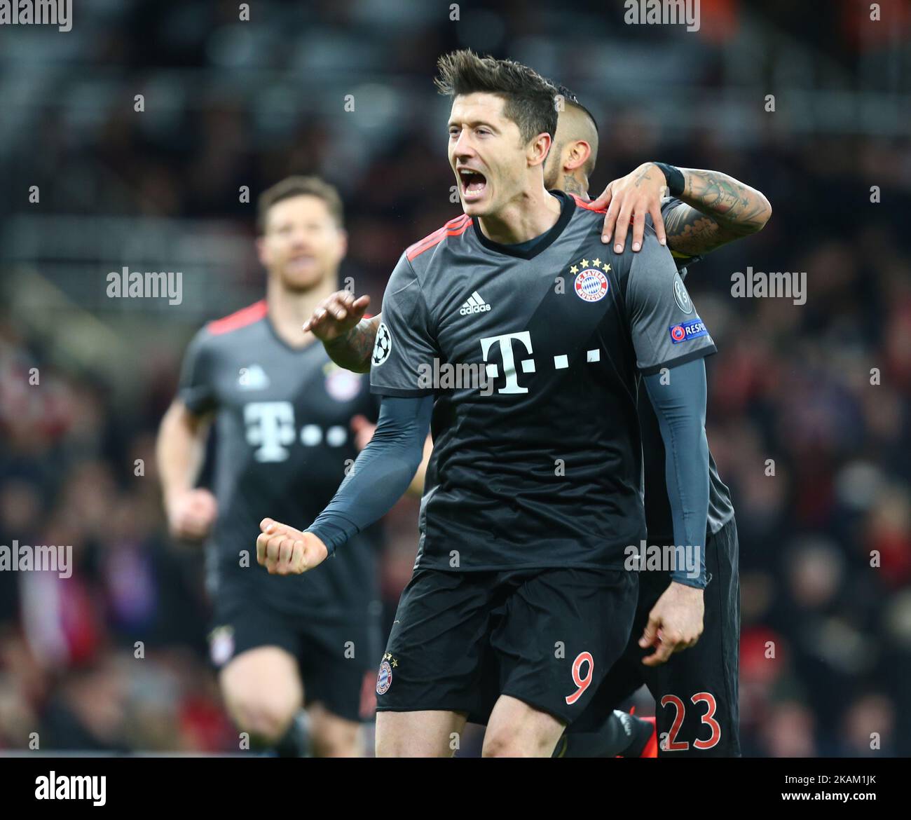 Robert lewandowski goal celebration hi-res stock photography and images ...