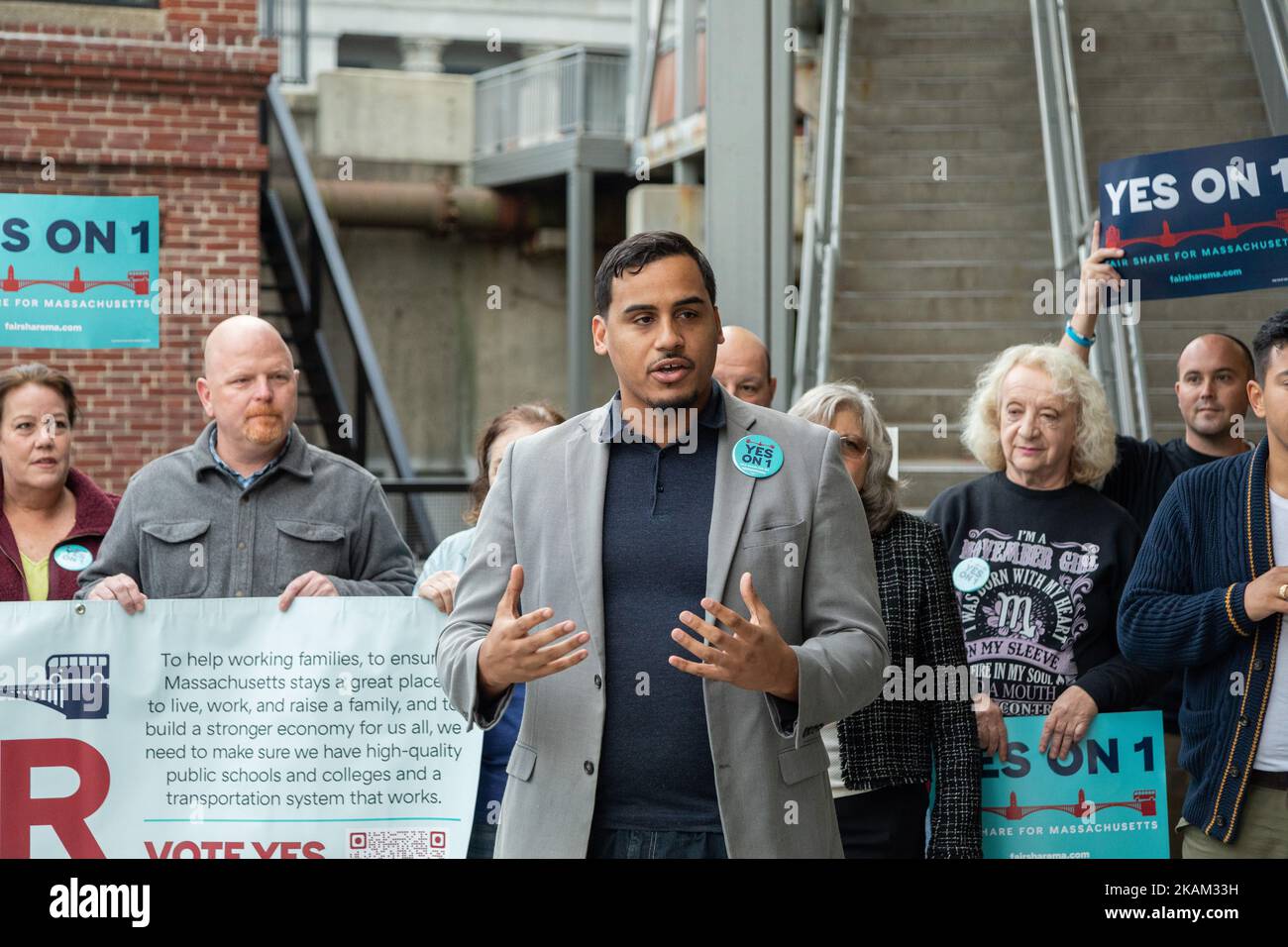 Ma intermodal transportation terminal hi-res stock photography and ...