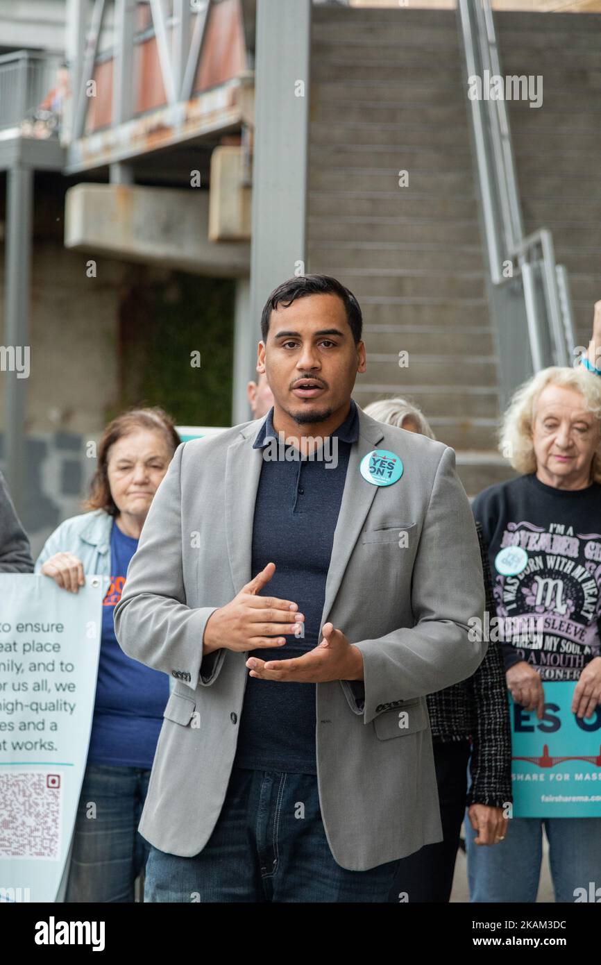 Ma intermodal transportation terminal hi-res stock photography and ...