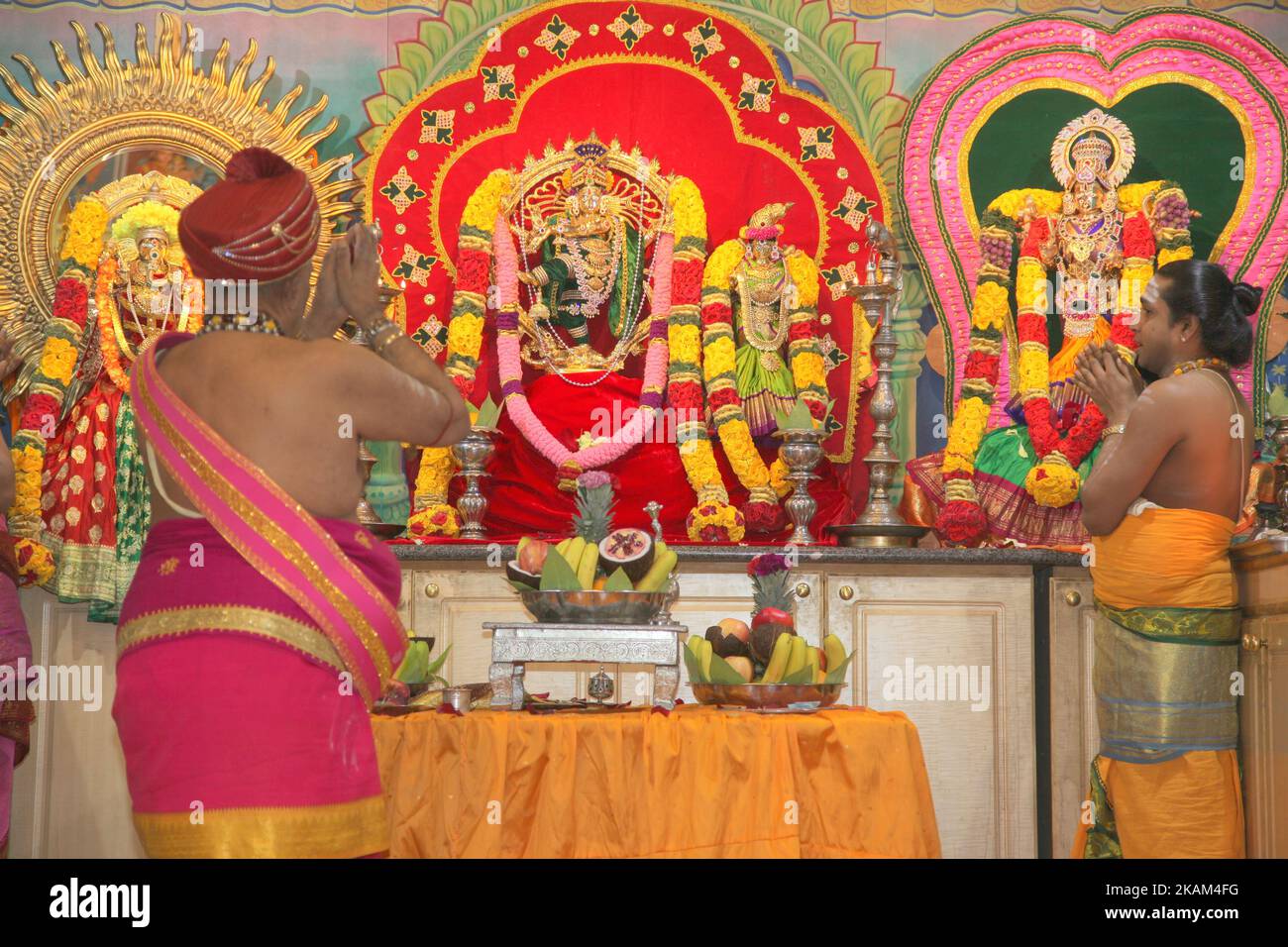 Tamil Hindu priests perform special prayers honouring Lord Shiva during ...