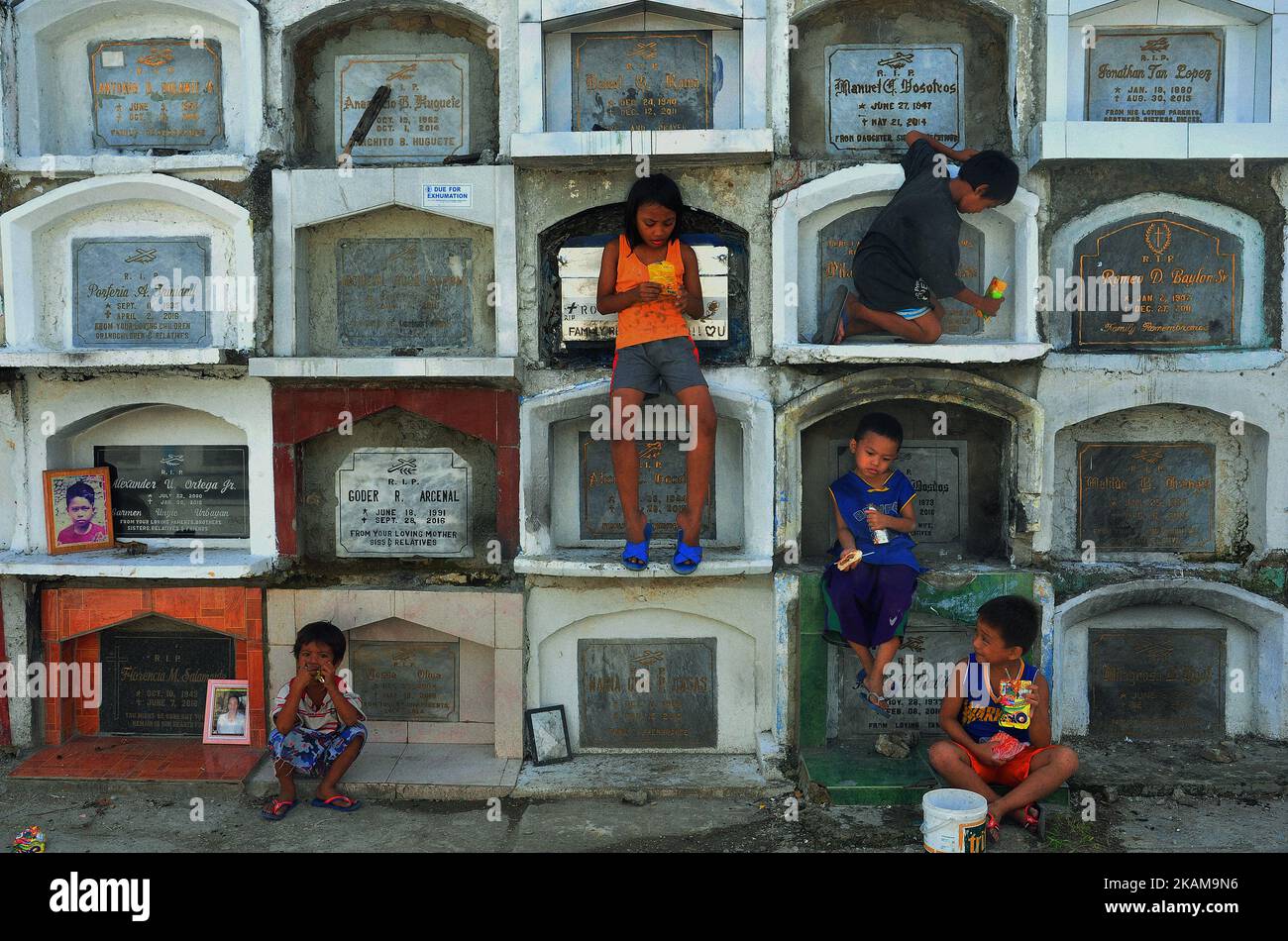 Carreta cemetery cebu city philippines hi-res stock photography and ...