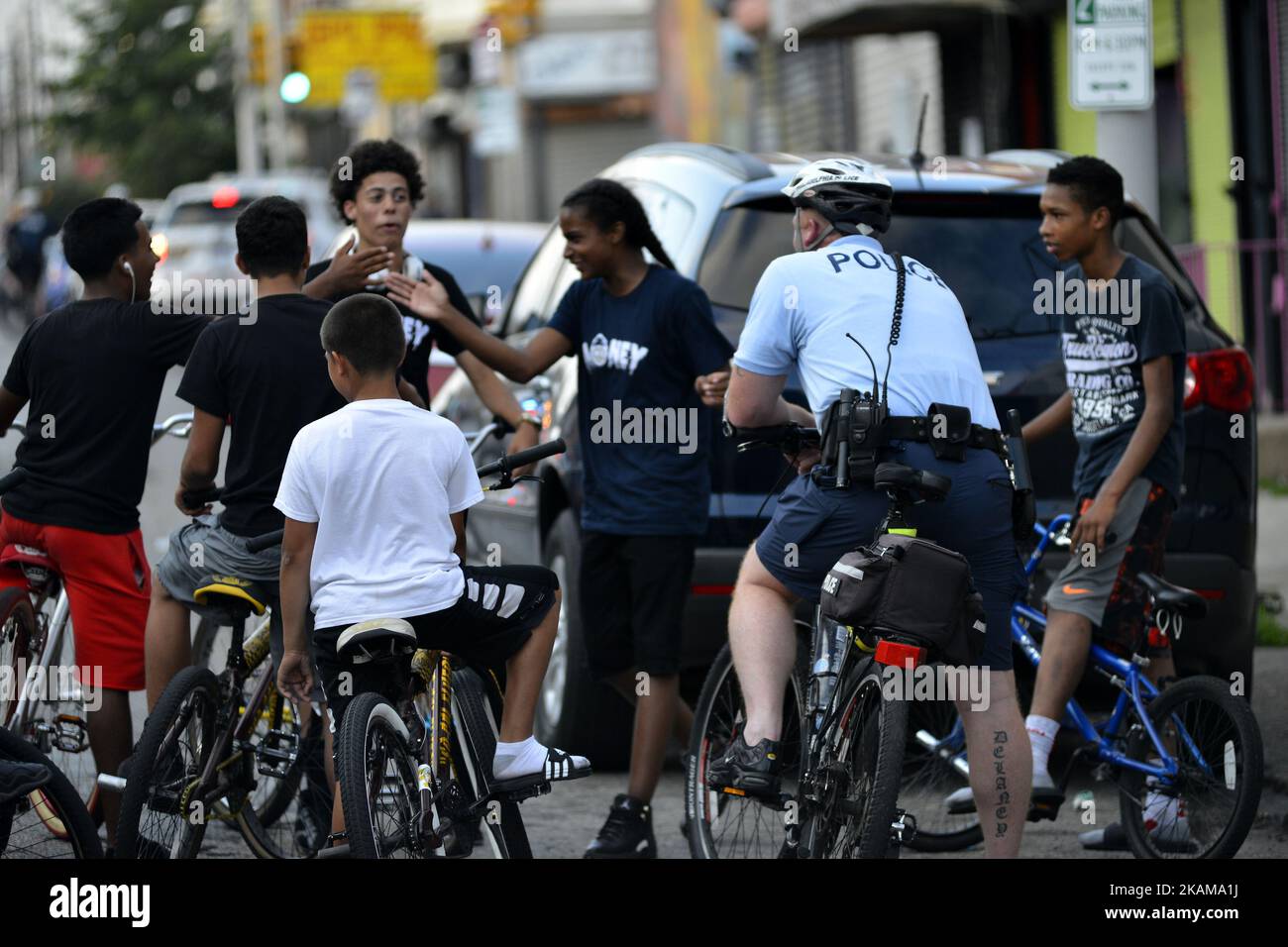 Police officer of a Bike Patrol Unit of the Philadelphia Police Dept ...