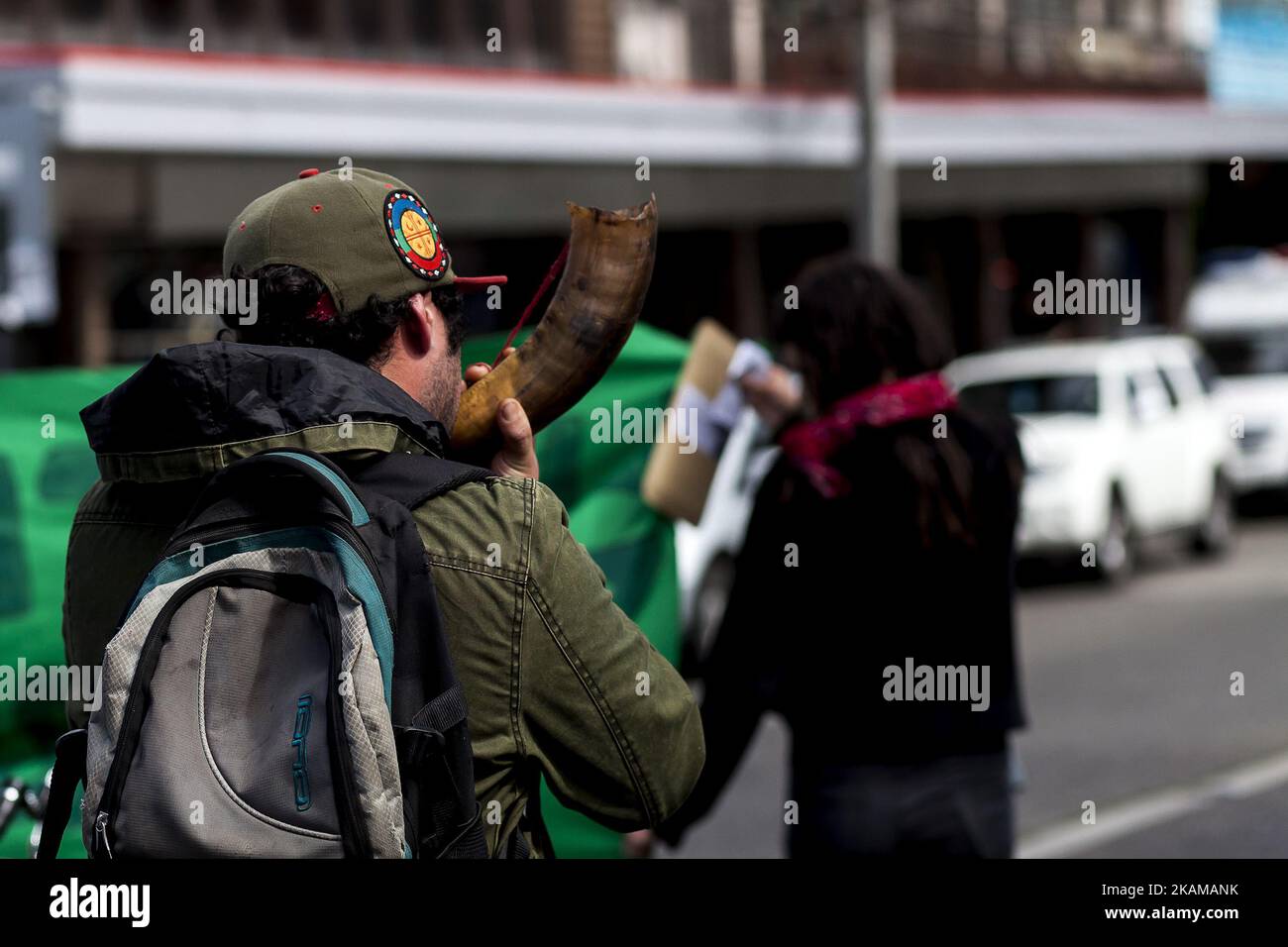 Machi mapuche hi-res stock photography and images - Alamy