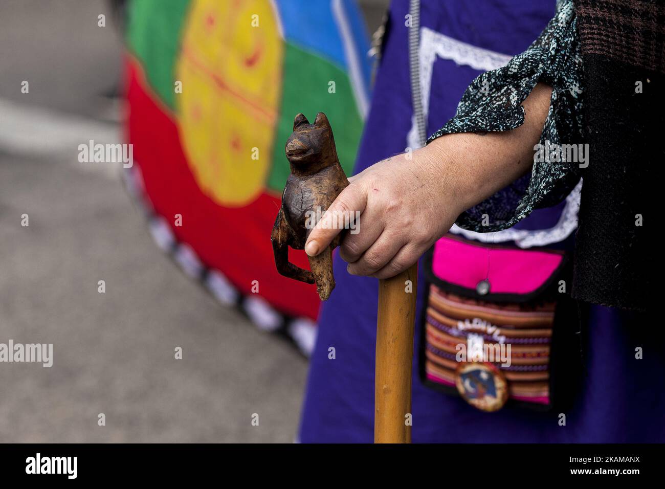 Machi mapuche hi-res stock photography and images - Alamy