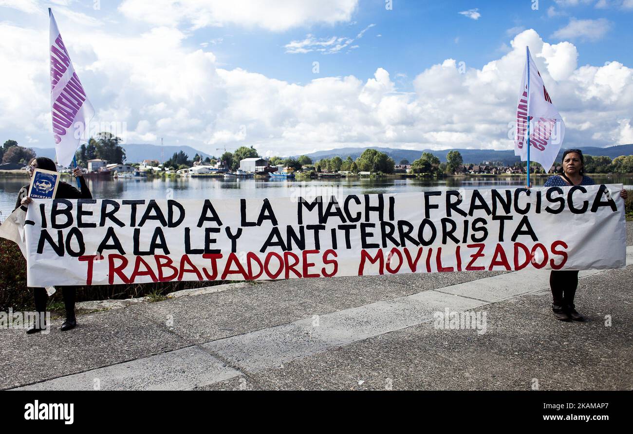 Machi mapuche hi-res stock photography and images - Alamy