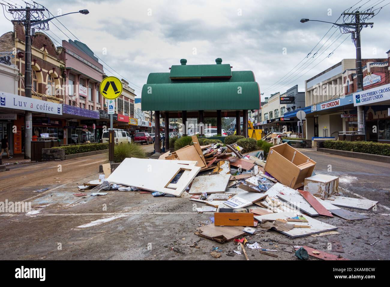 Cyclone debbie queensland hi-res stock photography and images - Alamy
