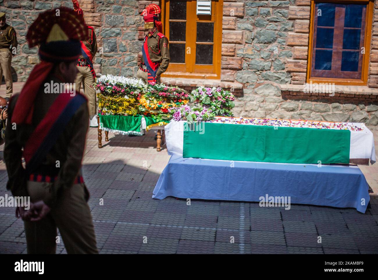 Body policeman who killed in hi-res stock photography and images - Alamy