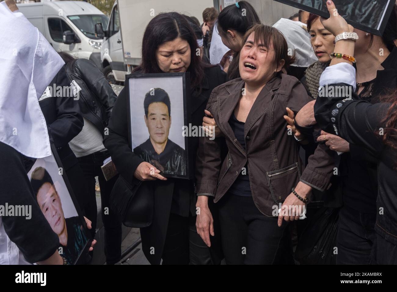 Wife of Liu Shaoyao cries his past husband, shot by french police ...