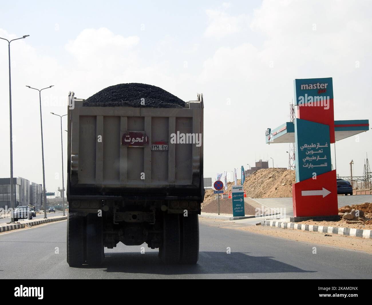 Cairo, Egypt, October 16 2022: A lorry with bitumen, a substance ... Cairo, Egypt, October 16 2022: A lorry with bitumen, a substance ...