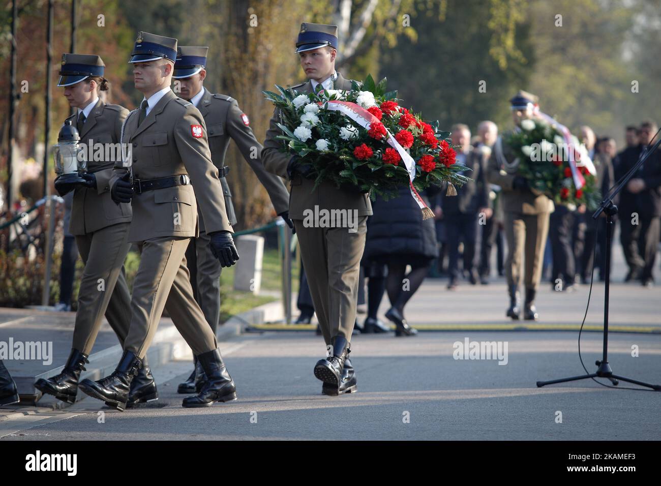 Family members plane crash victims hi-res stock photography and images ...