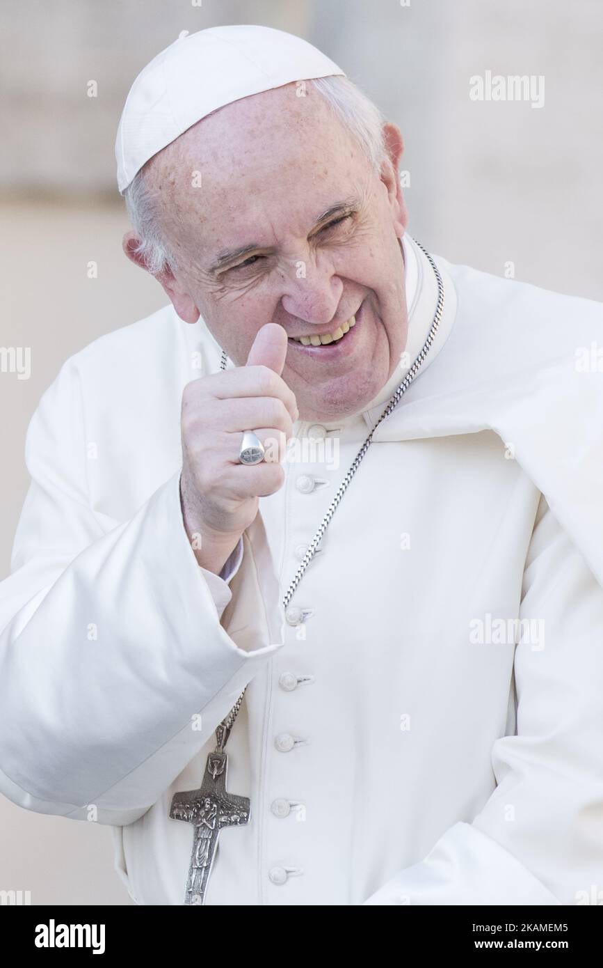 Pope Francis Thumbs Up