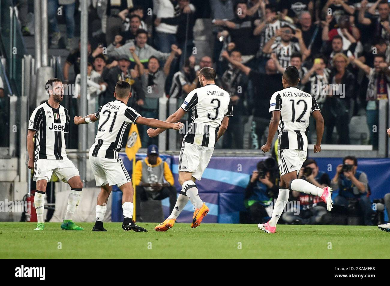 Giorgio Chiellini of Juventus celebrates scoring third goal during the ...