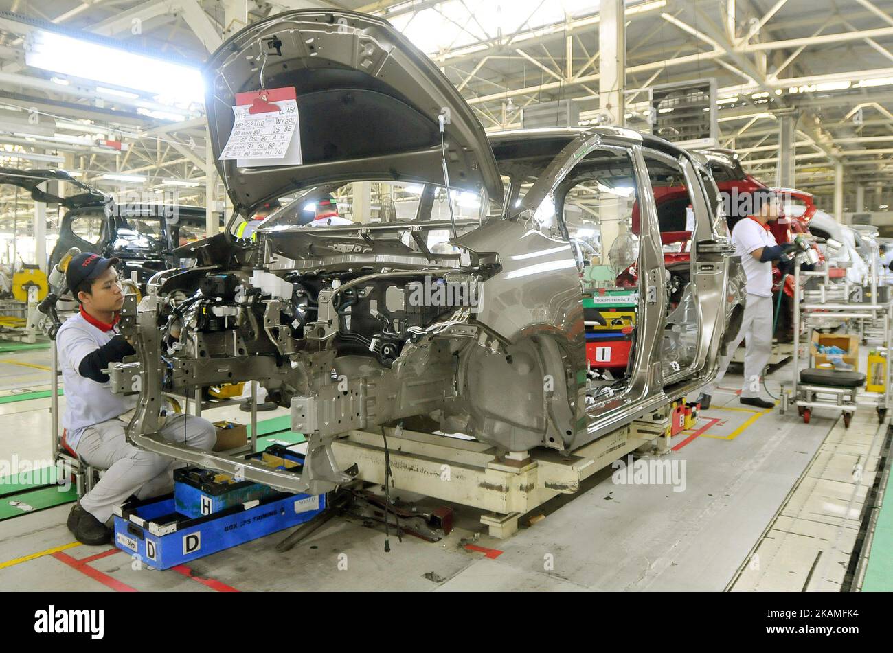 Parts of a car hi-res stock photography and images - Alamy