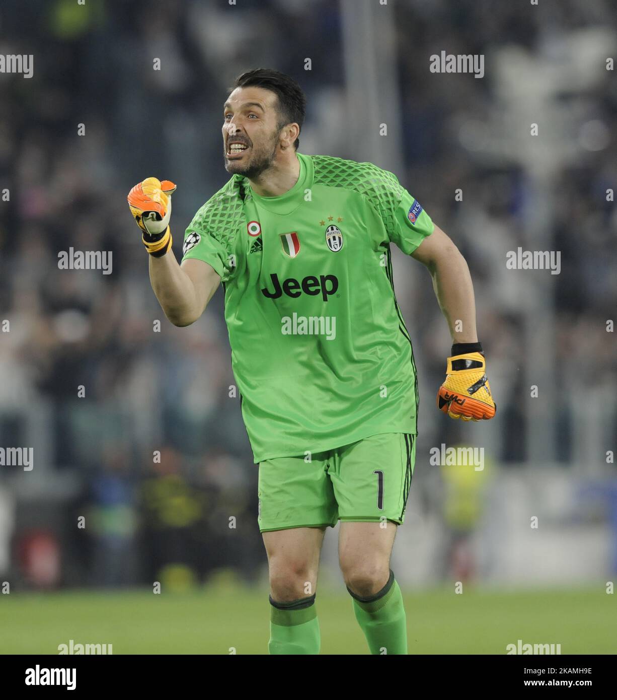 Quarti di finale di uefa champions league hi-res stock photography and ...