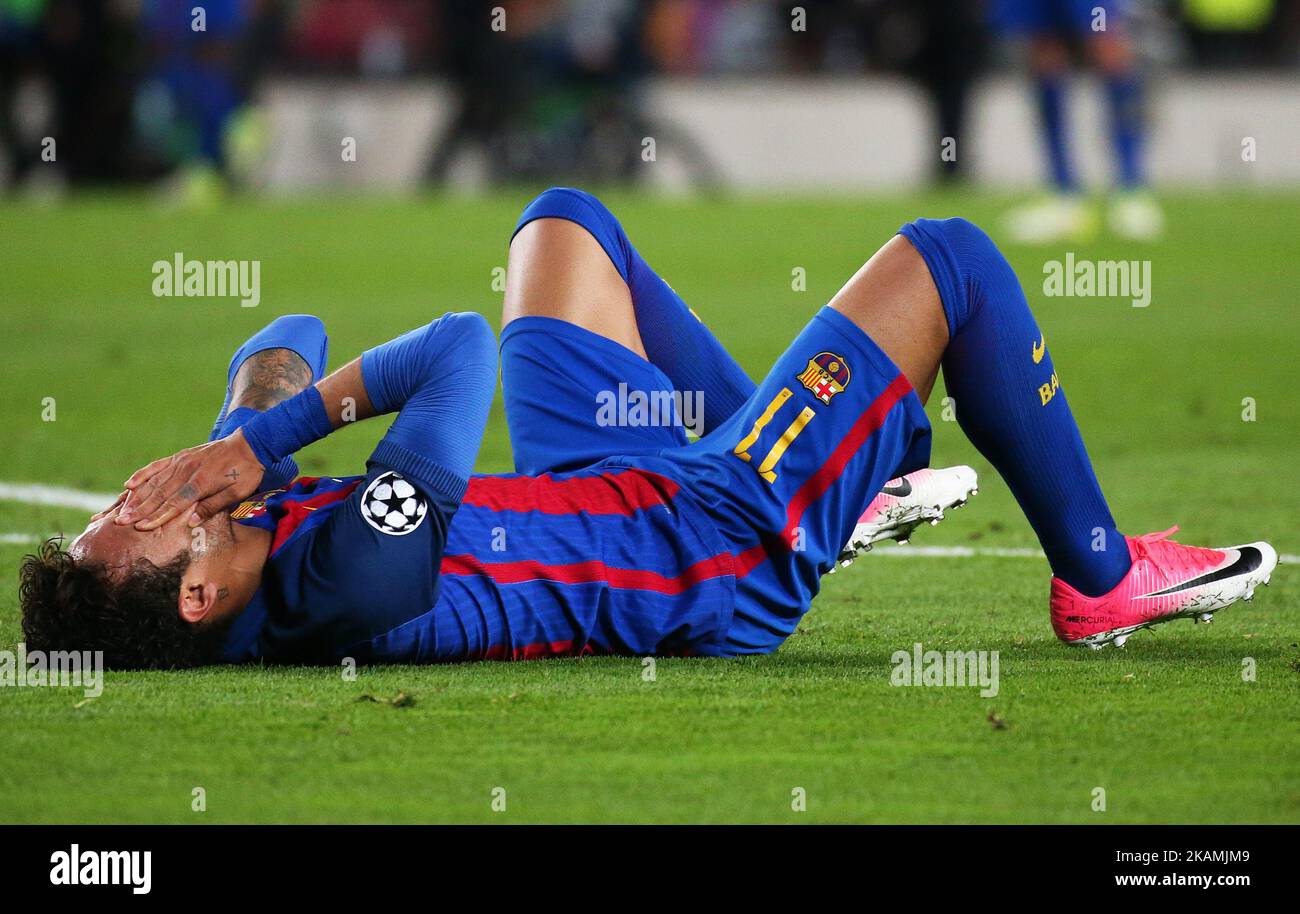Neymar jr of fc barcelona crying hi-res stock photography and images ...