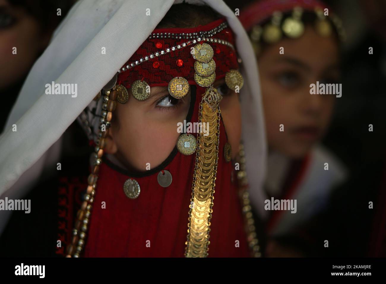 Bedouin girls wears traditional dress during Folklore Exhibition in ...