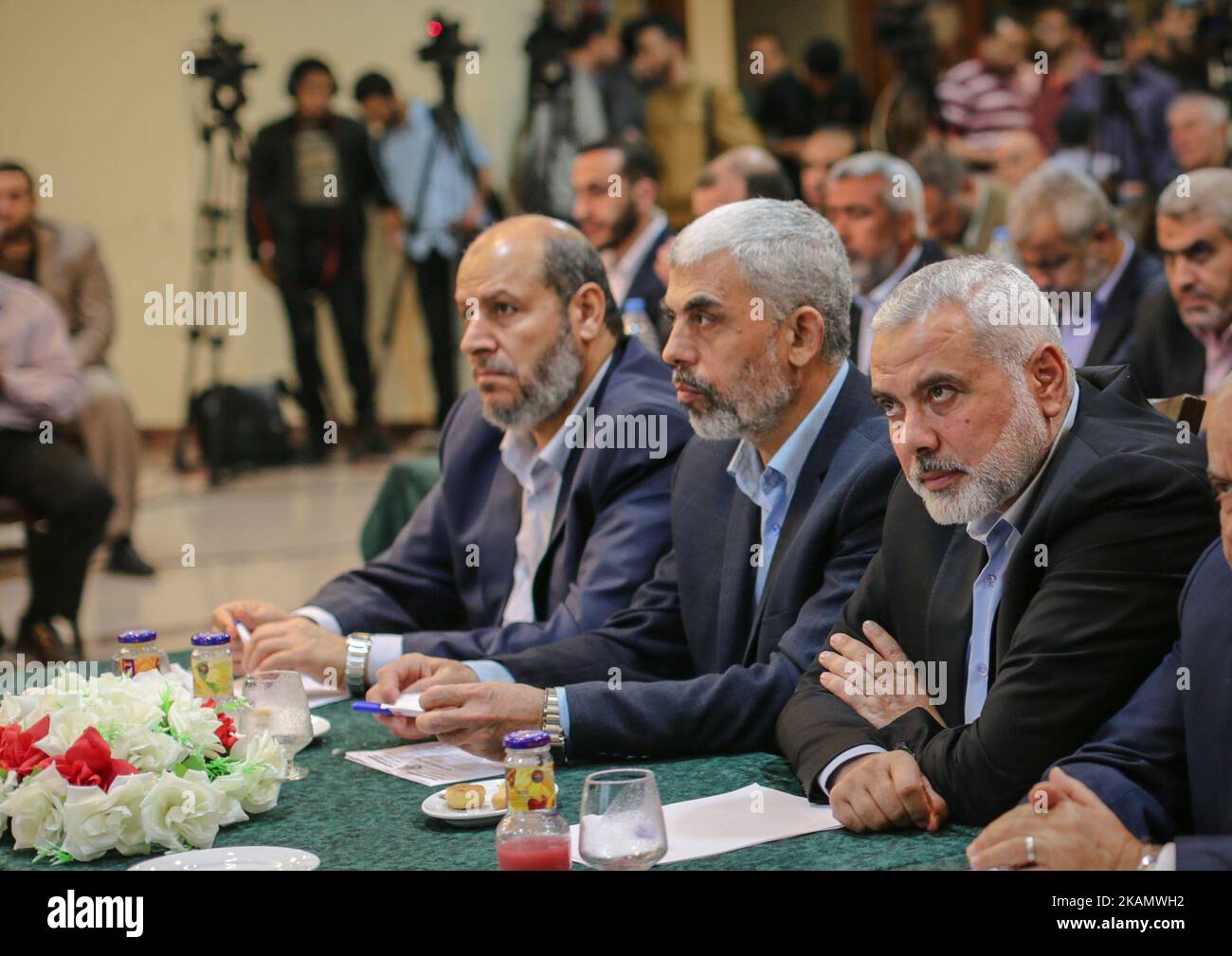 The new leader of Hamas movement in Gaza Strip Yahya Sinwar (L) and ...