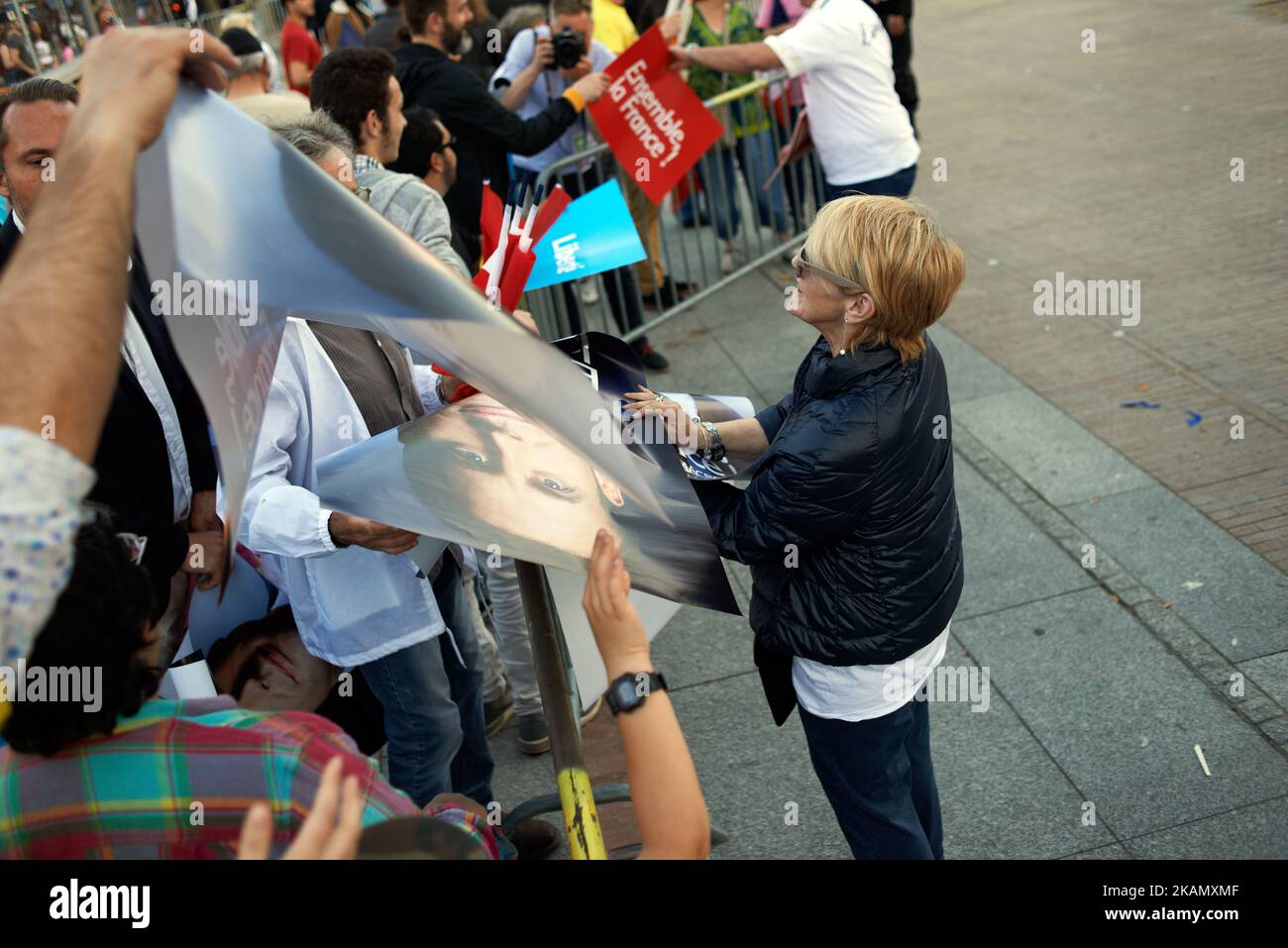 En marche posters hi-res stock photography and images - Alamy