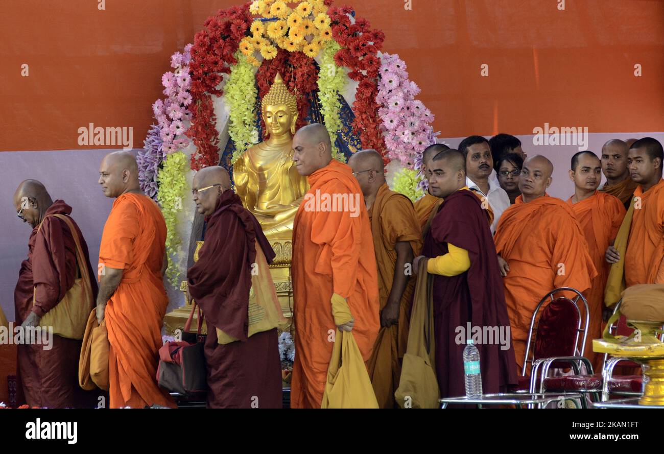 Devotee buddhist devotee buddha purnima enlightenment hi-res stock ...