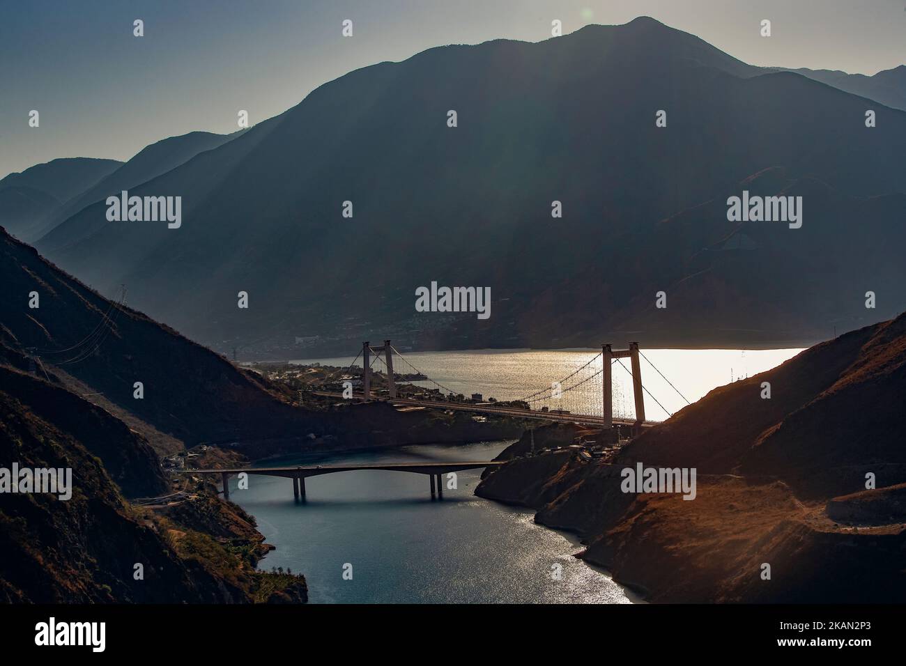 Jinsha river bridge hi-res stock photography and images - Alamy