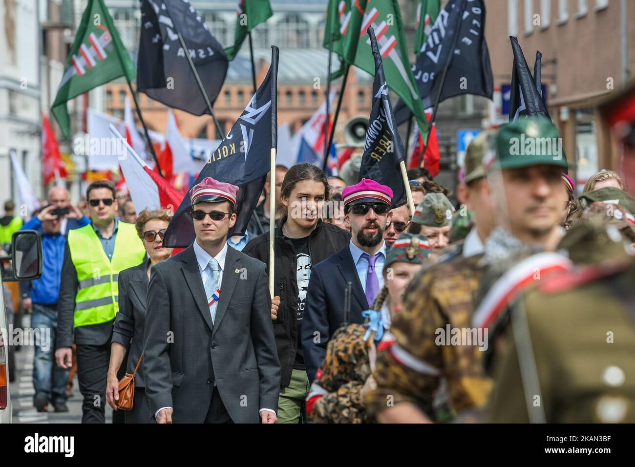 Resistance group hi-res stock photography and images - Alamy